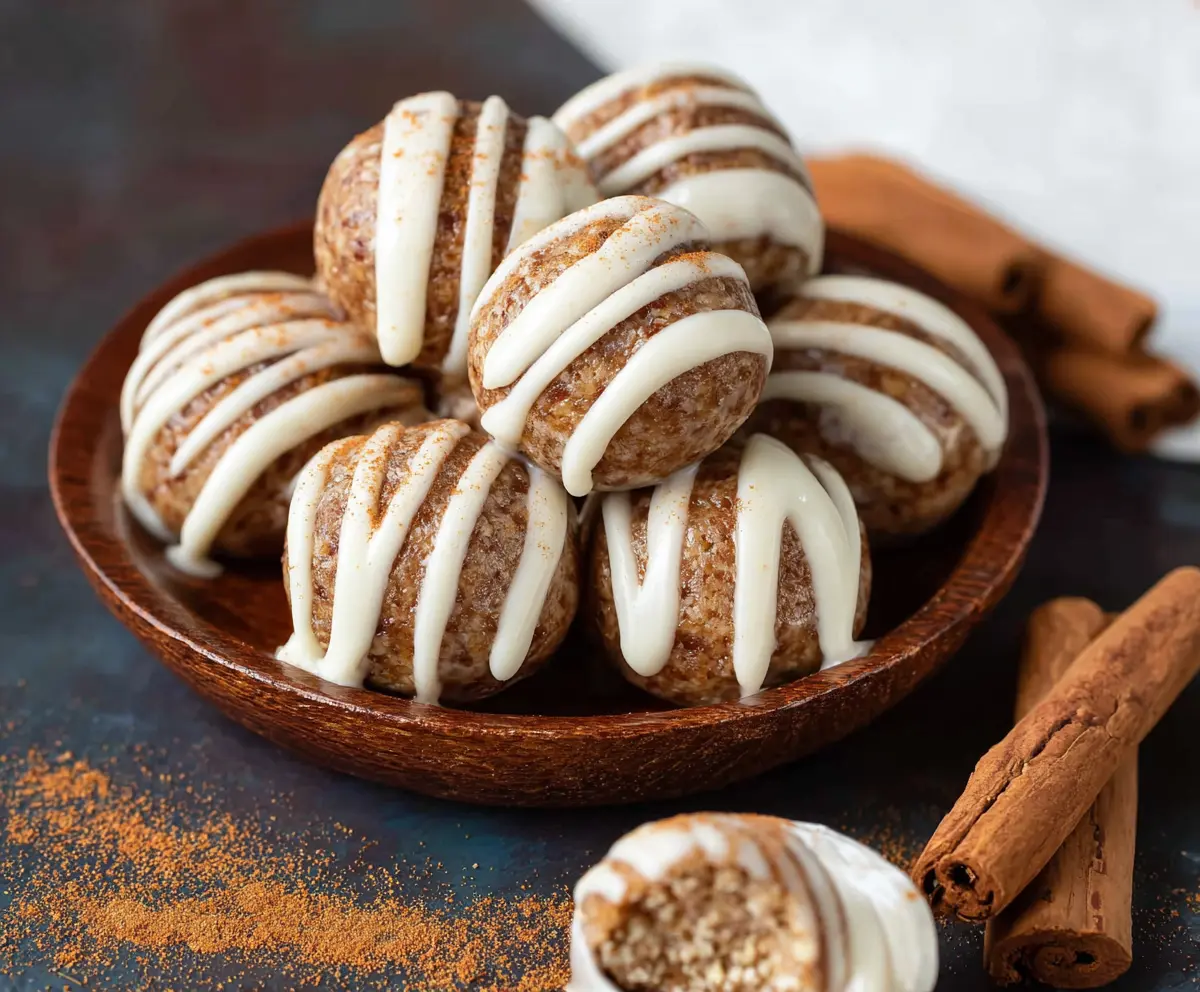 Cinnamon Roll Protein Bites Recipe | Healthy Snacks